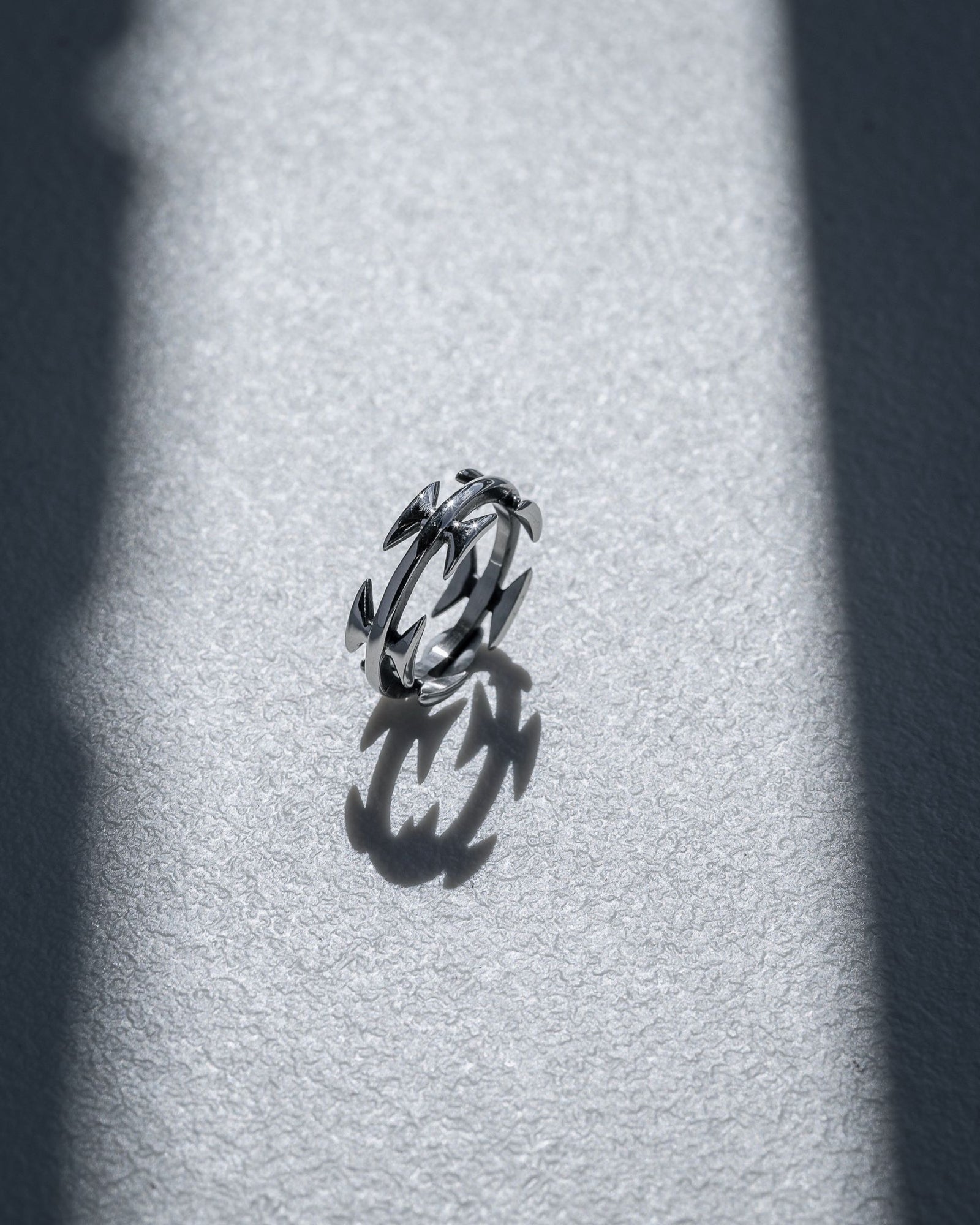 How to make a ring smaller without resizing: Our Top 7 Tips